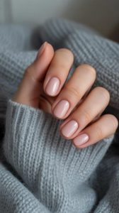 29 Short BIAB Nail Designs That Are Simple, Subtle & Stunning - Art ...